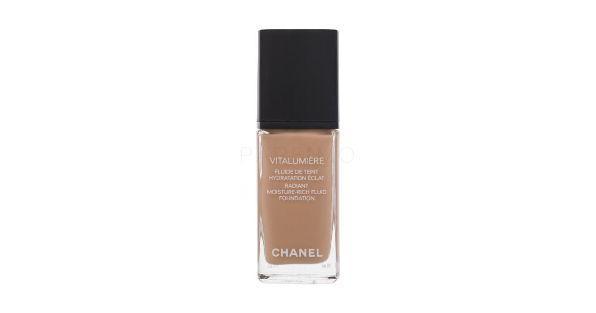 Chanel Vitalumière Radiant Moisture-Rich Fluid Foundation Puder za ...